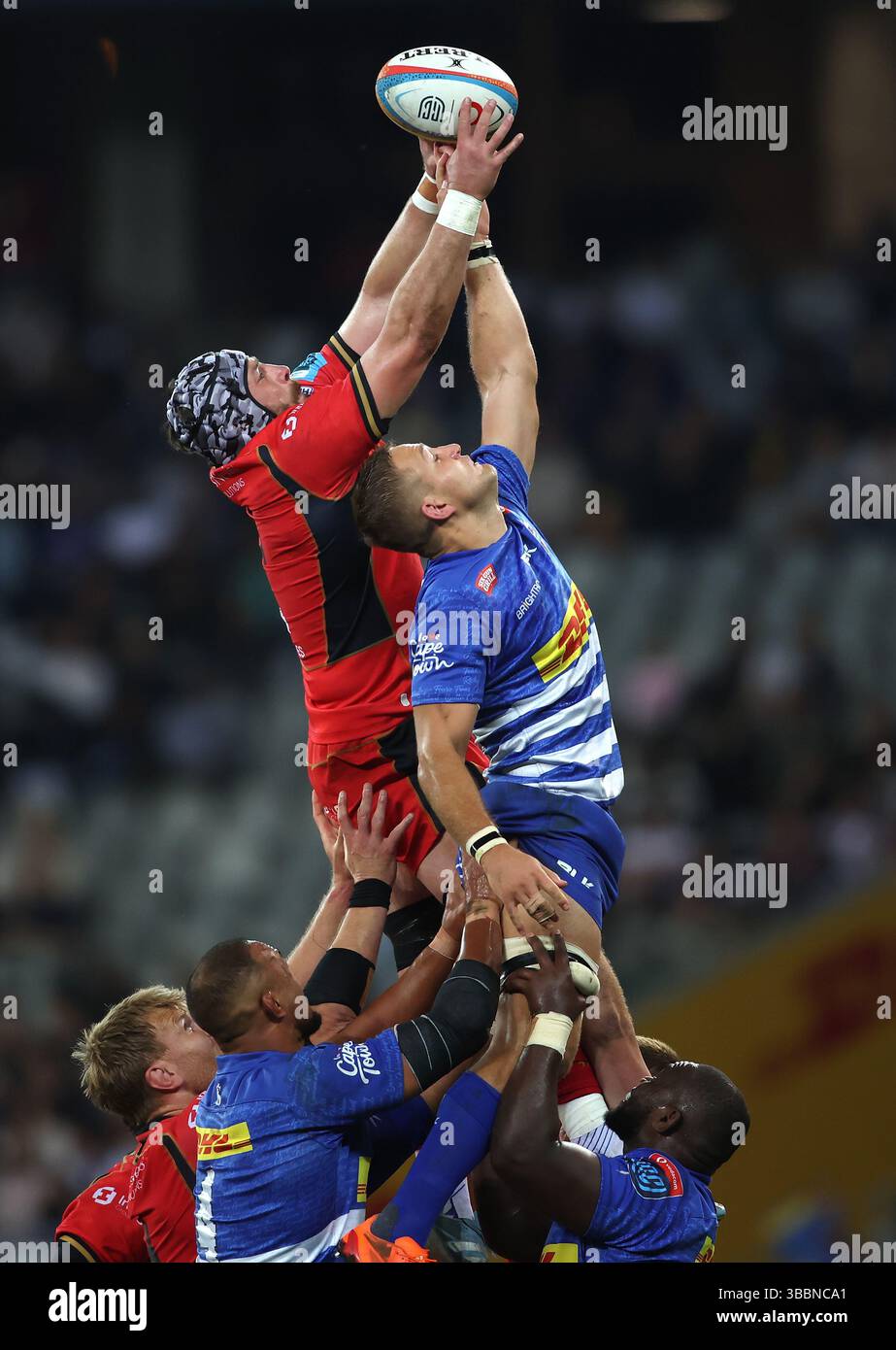 CAPE TOWN, SOUTH AFRICA - MAY 16: Alun Lawrence of Cardiff Rugby and ...