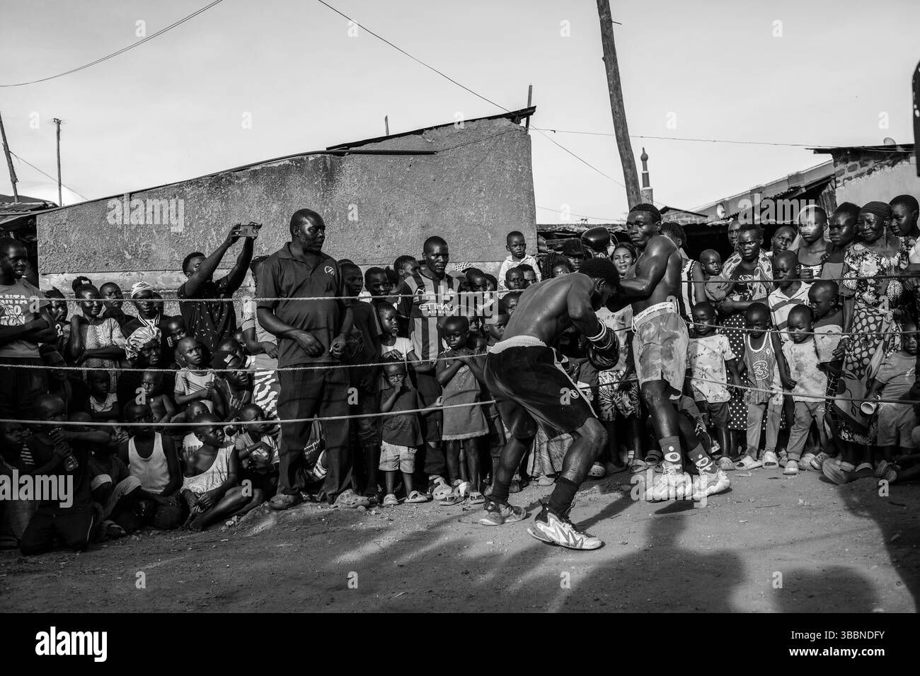 Boxing in Katanga area, Kampala, Uganda, Africa Stock Photo - Alamy