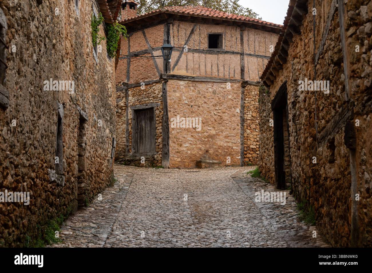 Pueblos mas bonitos de espana hi-res stock photography and images - Alamy