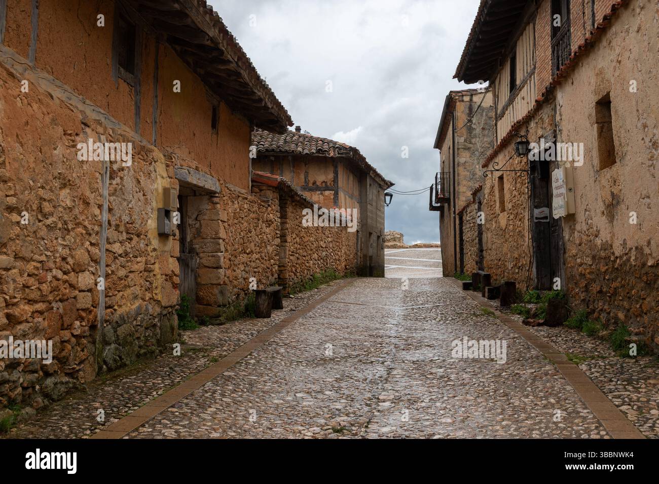 Pueblos mas bonitos de espana hi-res stock photography and images - Alamy