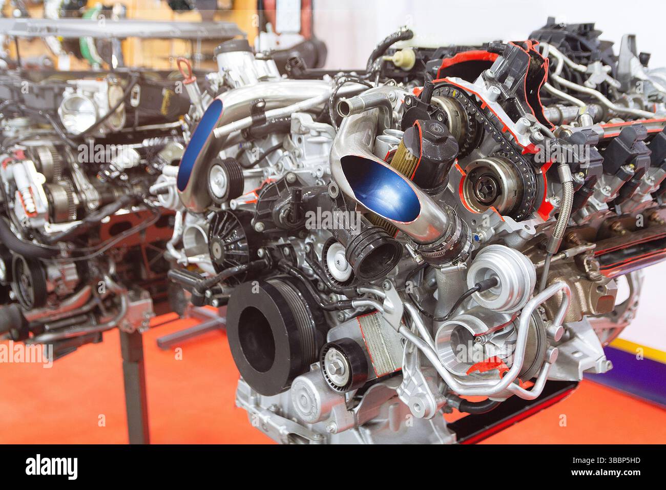 Cross section of the engine at the stand. Industry Stock Photo - Alamy