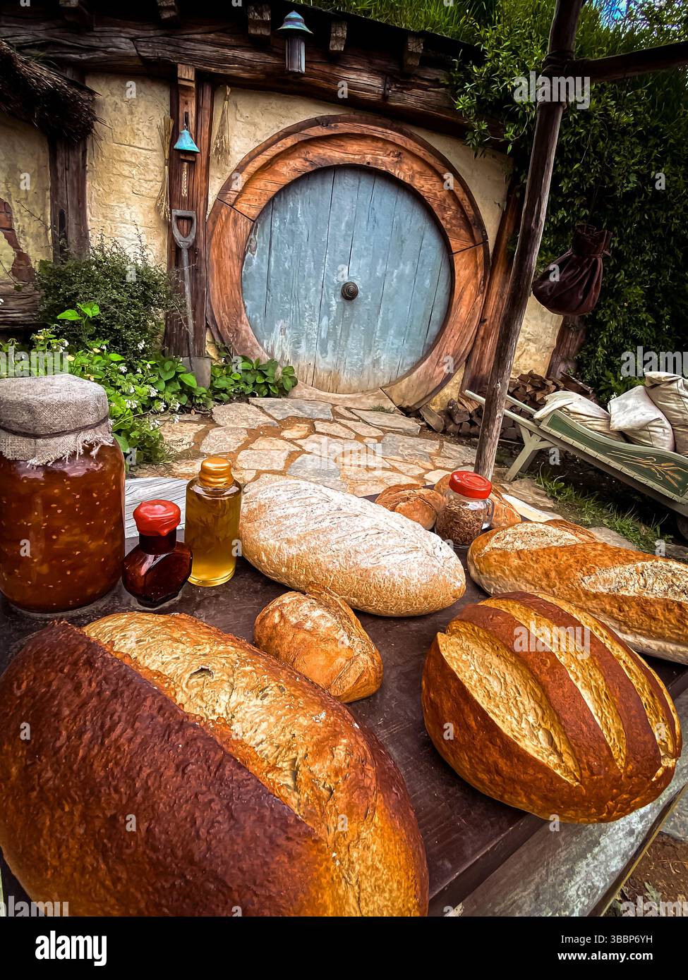 Hobbit shire hi-res stock photography and images - Alamy