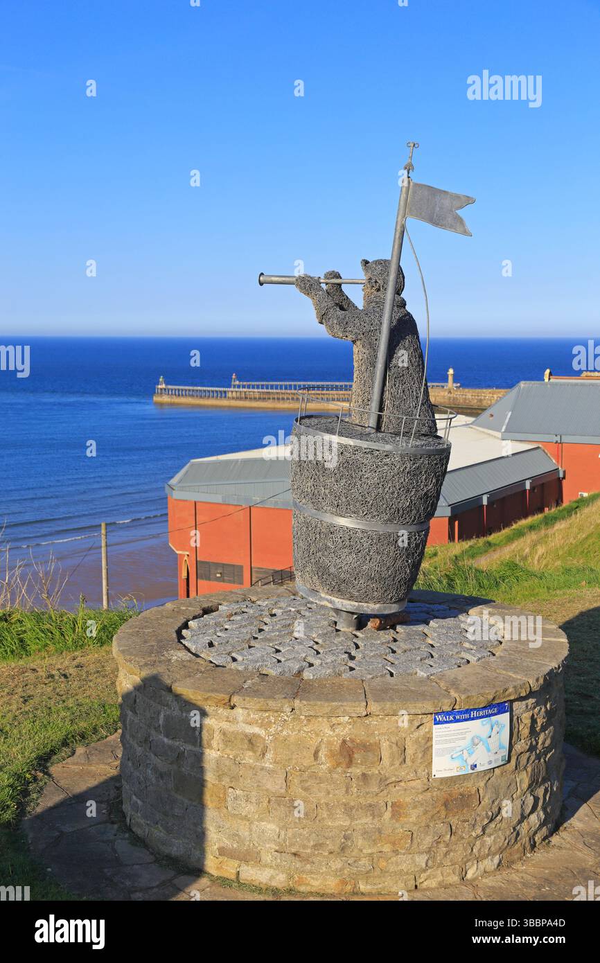 Crow's Nest steel wire sculpture by Emma Stothard part of The Whitby ...