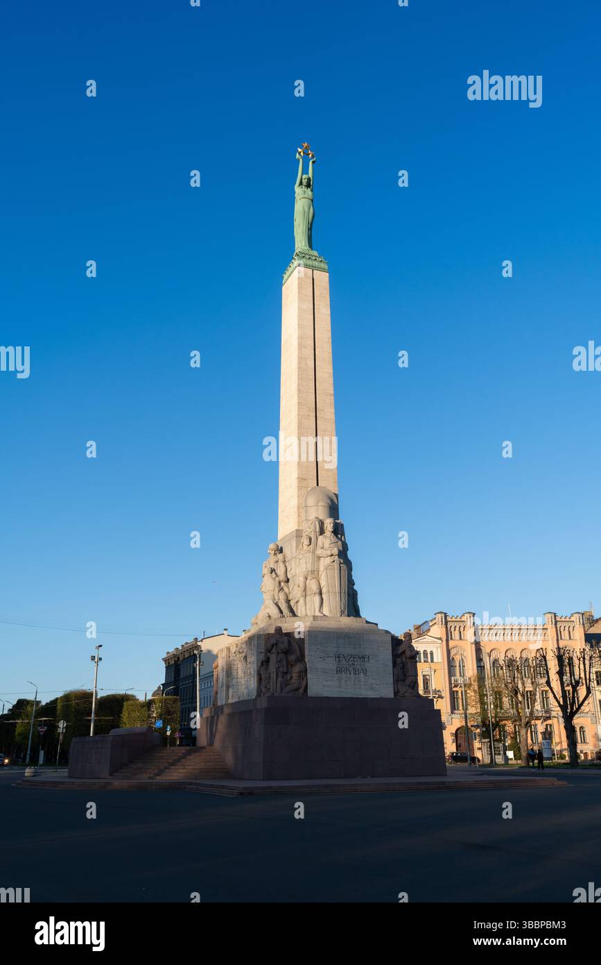 Independence monument obelisk in hi-res stock photography and images ...