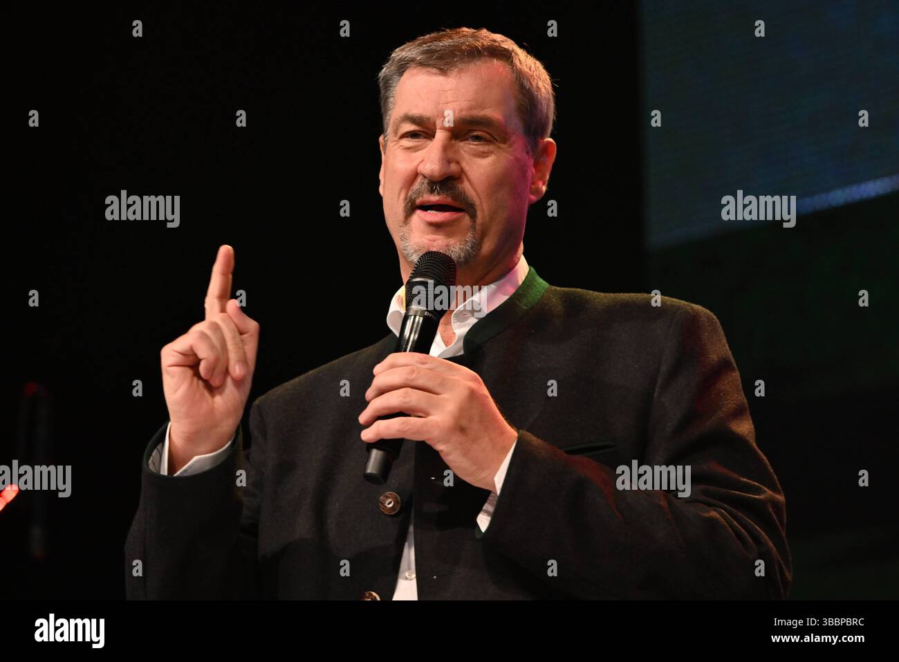 16.05.2025, Meisterfeier der Handwerkskammer Niederbayern-Oberpfalz in ...