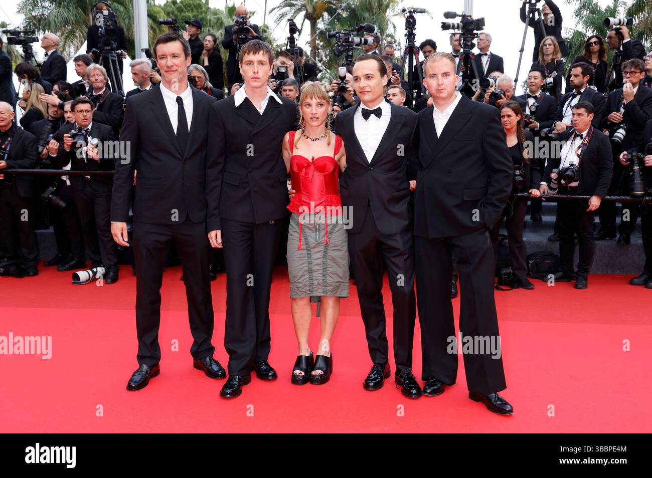 Cast und Team von 'Urchin': Scott O'Donnell, Harris Dickinson, Megan ...