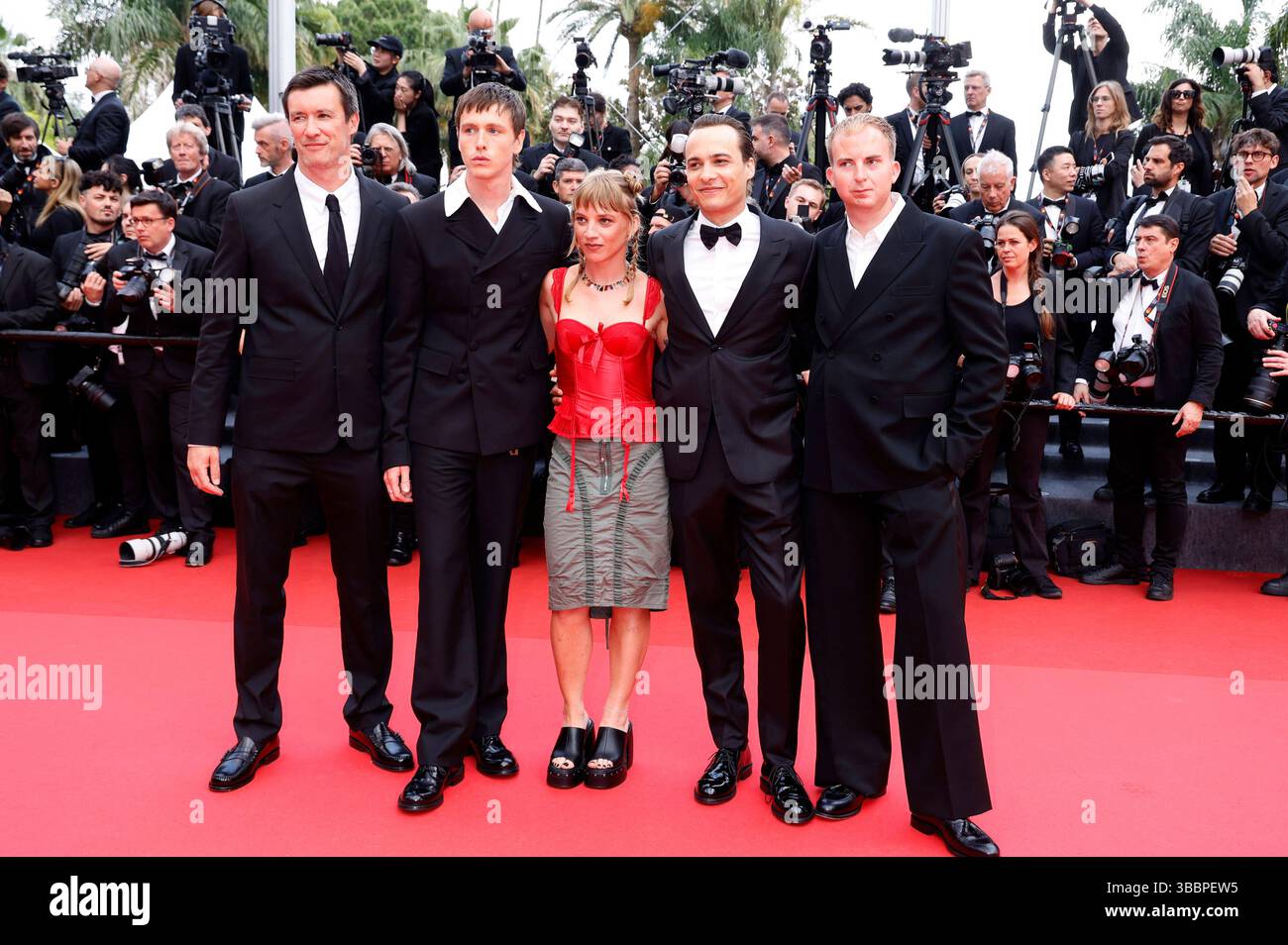 Cast und Team von Urchin : Scott O Donnell, Harris Dickinson, Megan ...