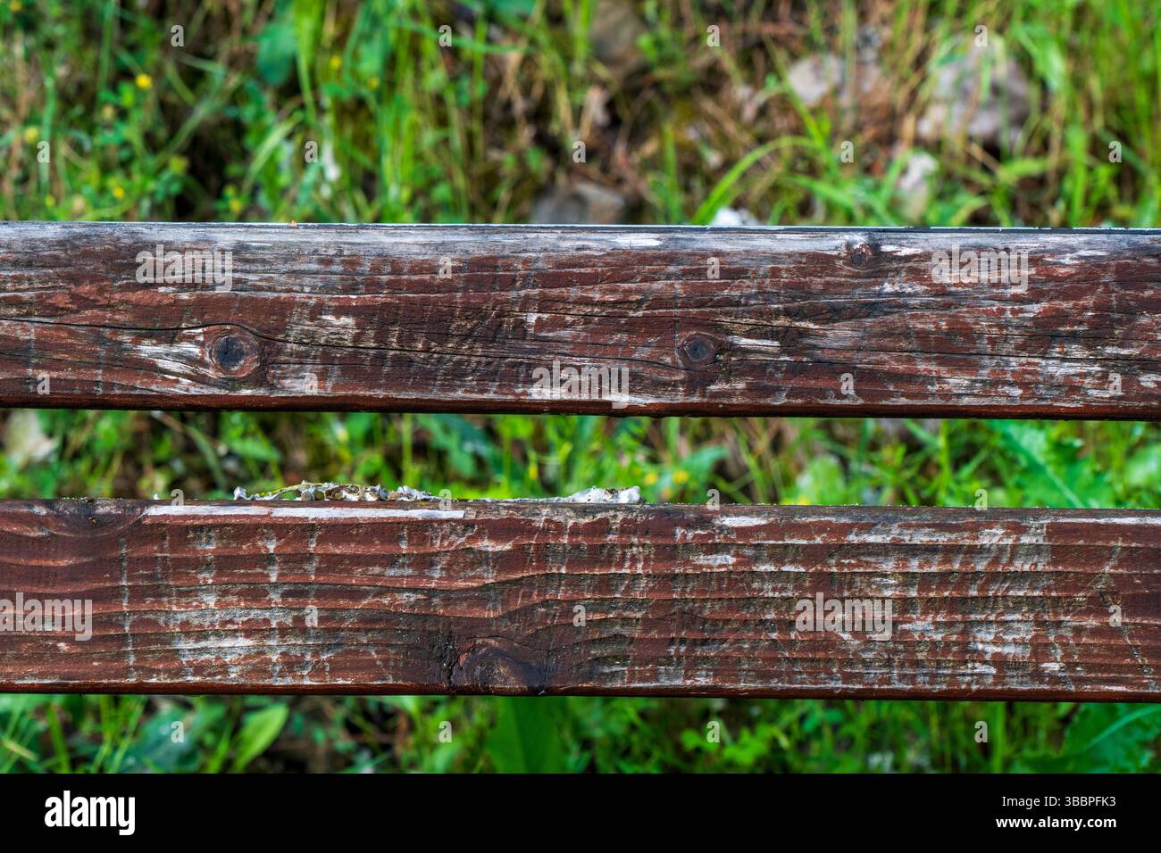 Weathered Brown Park Bench – Close-Up of Back Support Planks Stock ...