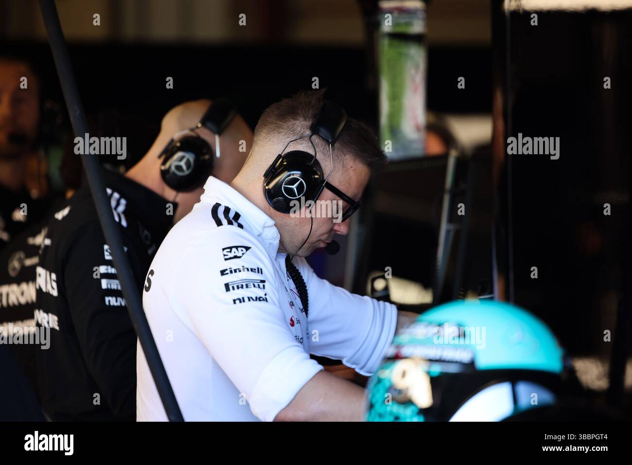 Imola, Italien. 16th May, 2025. Peter Bonnington, Bono, Renningenieur ...