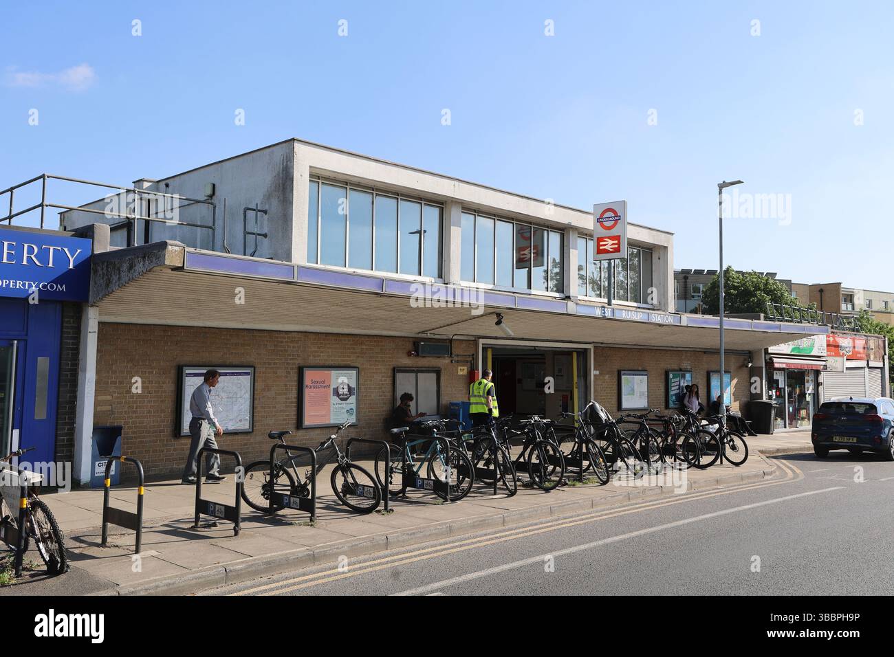 West Ruislip Station Stock Photo - Alamy