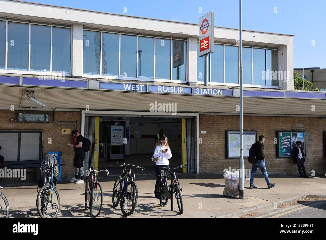 West Ruislip Station Stock Photo - Alamy