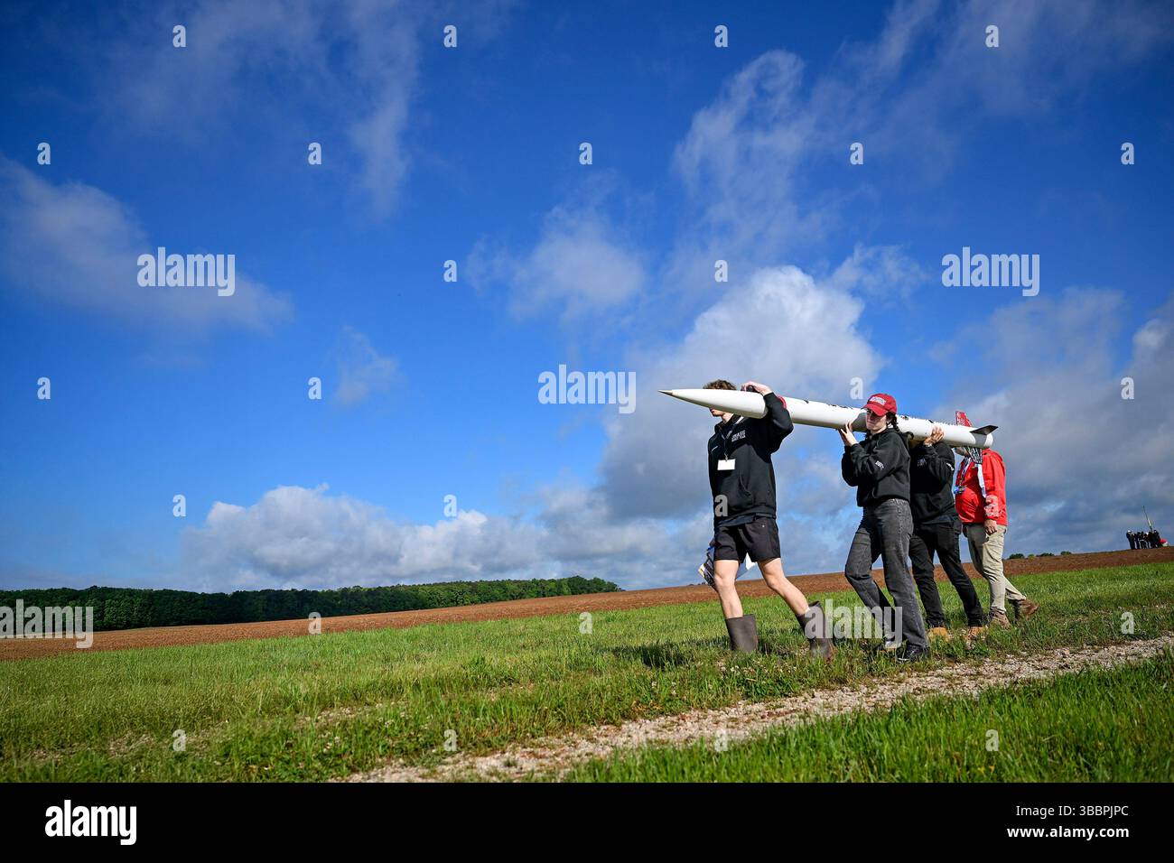 May 4, 2025 - Toney, Alabama, USA - Students from the University of ...