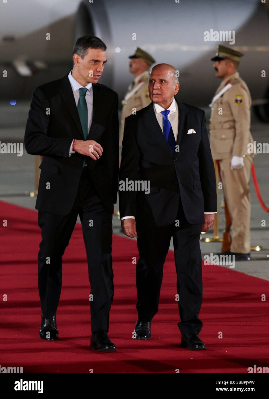 Iraqi Foreign Minister Fuad Hussein welcomes Spanish Prime Minister ...