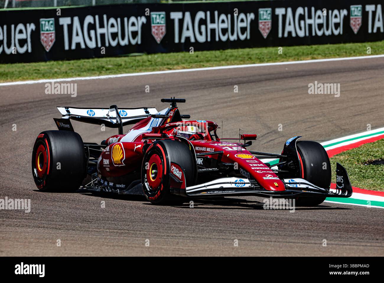 Lewis Hamilton (GBR) - Scuderia Ferrari - Ferrari SF-25 - Ferrari ...