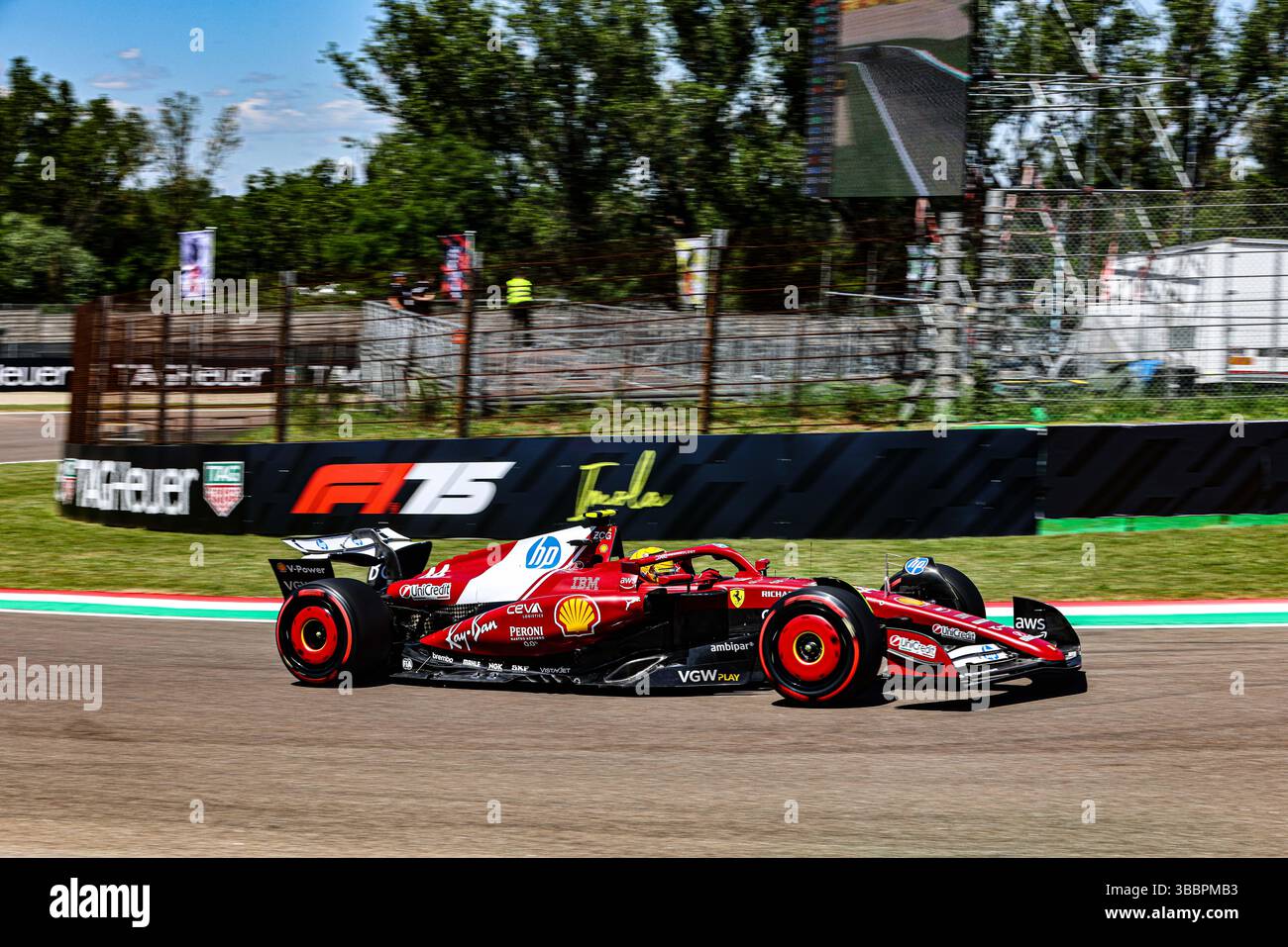 Lewis Hamilton (GBR) - Scuderia Ferrari - Ferrari SF-25 - Ferrari ...