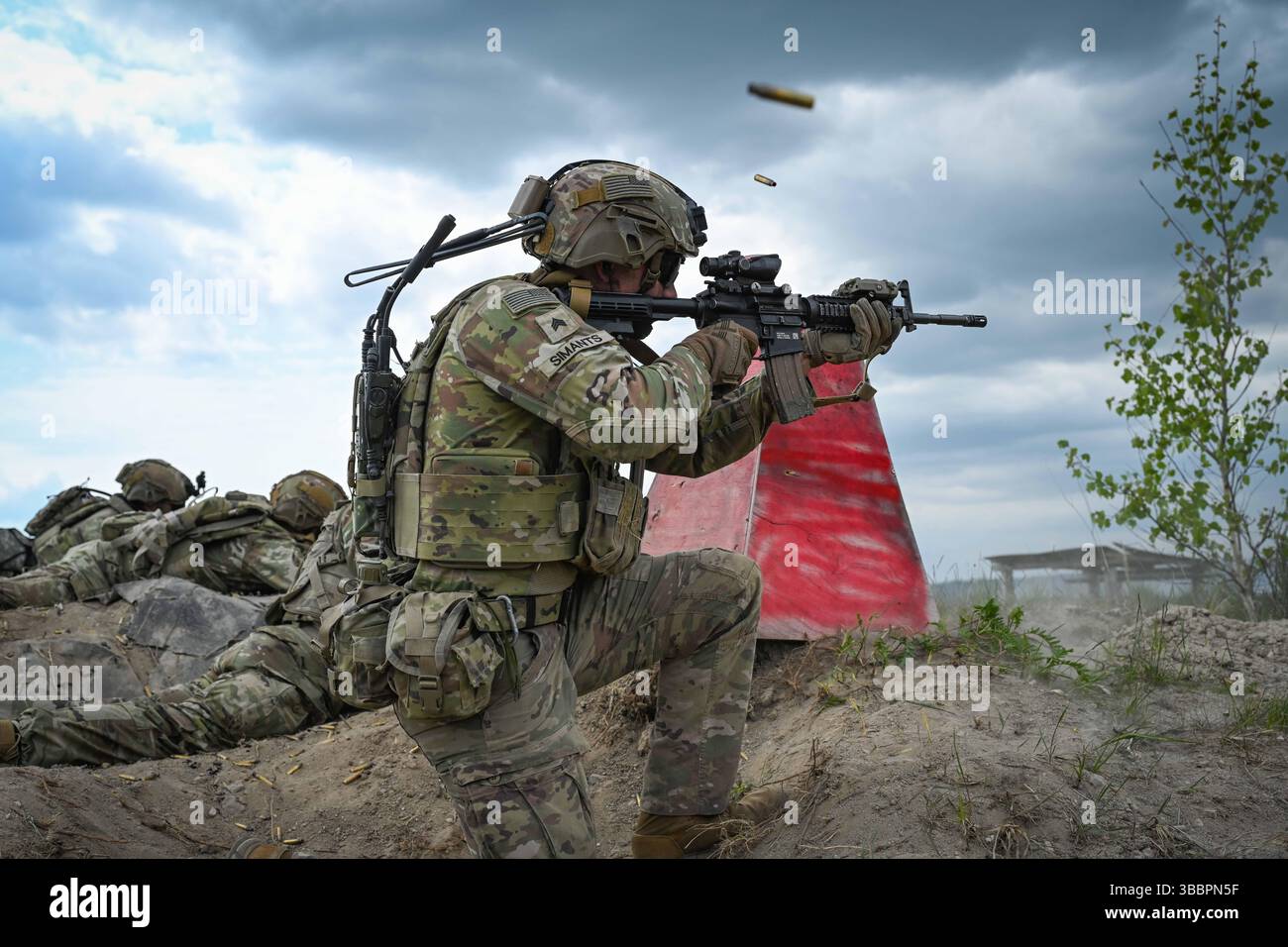 Grafenwoehr, Bayern, Germany. 8th May, 2025. U.S. Army Sgt. Jeremy ...