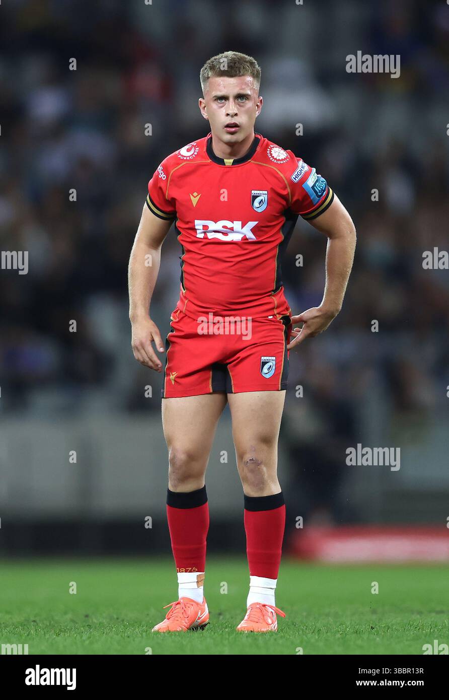 CAPE TOWN, SOUTH AFRICA - MAY 16: Cam Winnett of Cardiff Rugby during ...