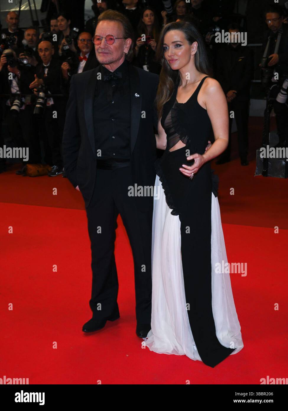 Daughter eve hewson hi-res stock photography and images - Alamy