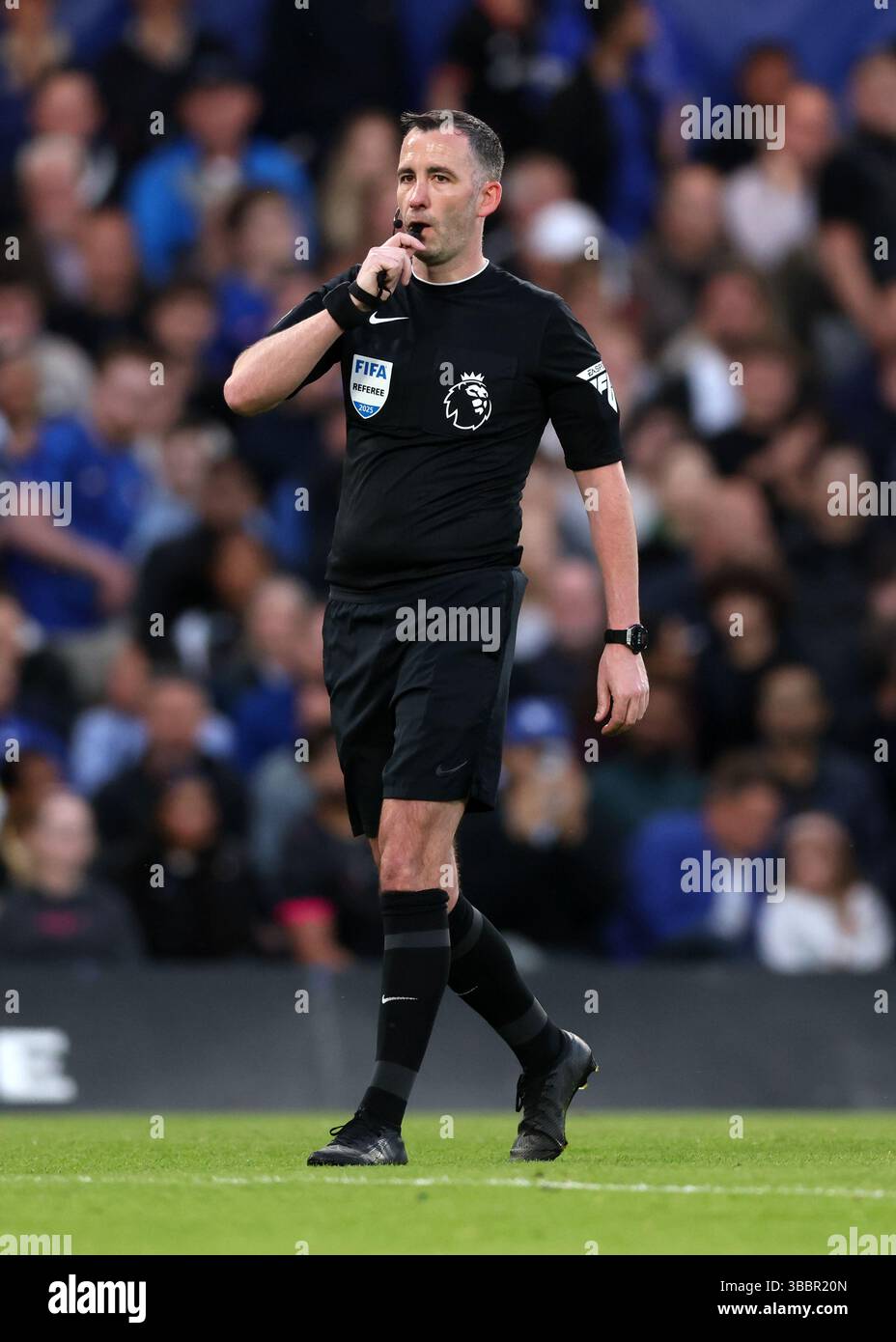 London, UK. 16th May, 2025. Referee Chris Kavanagh during the Chelsea ...