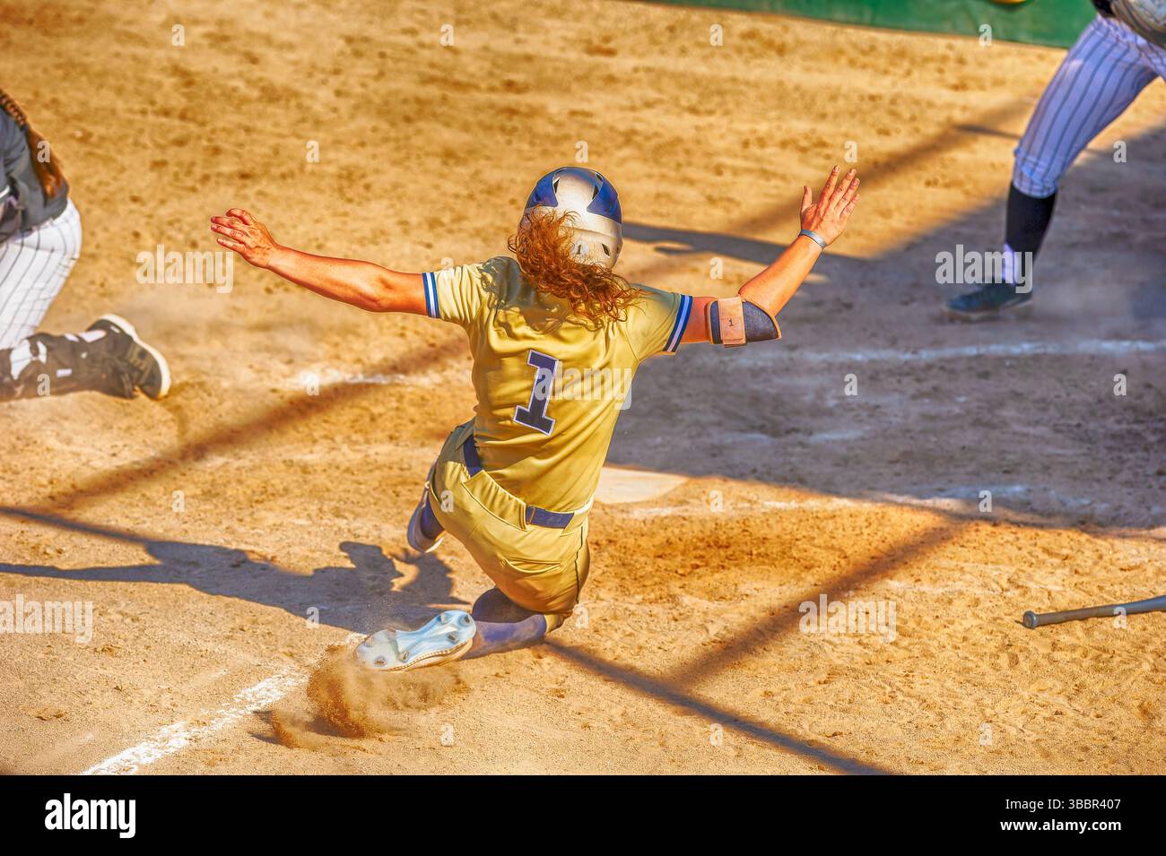 Baseball running action sport hi-res stock photography and images - Alamy