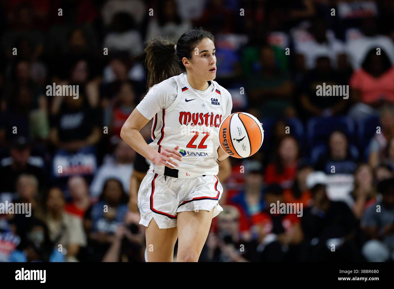 Washington Mystics guard Sonia Citron (22) brings the ball up court ...