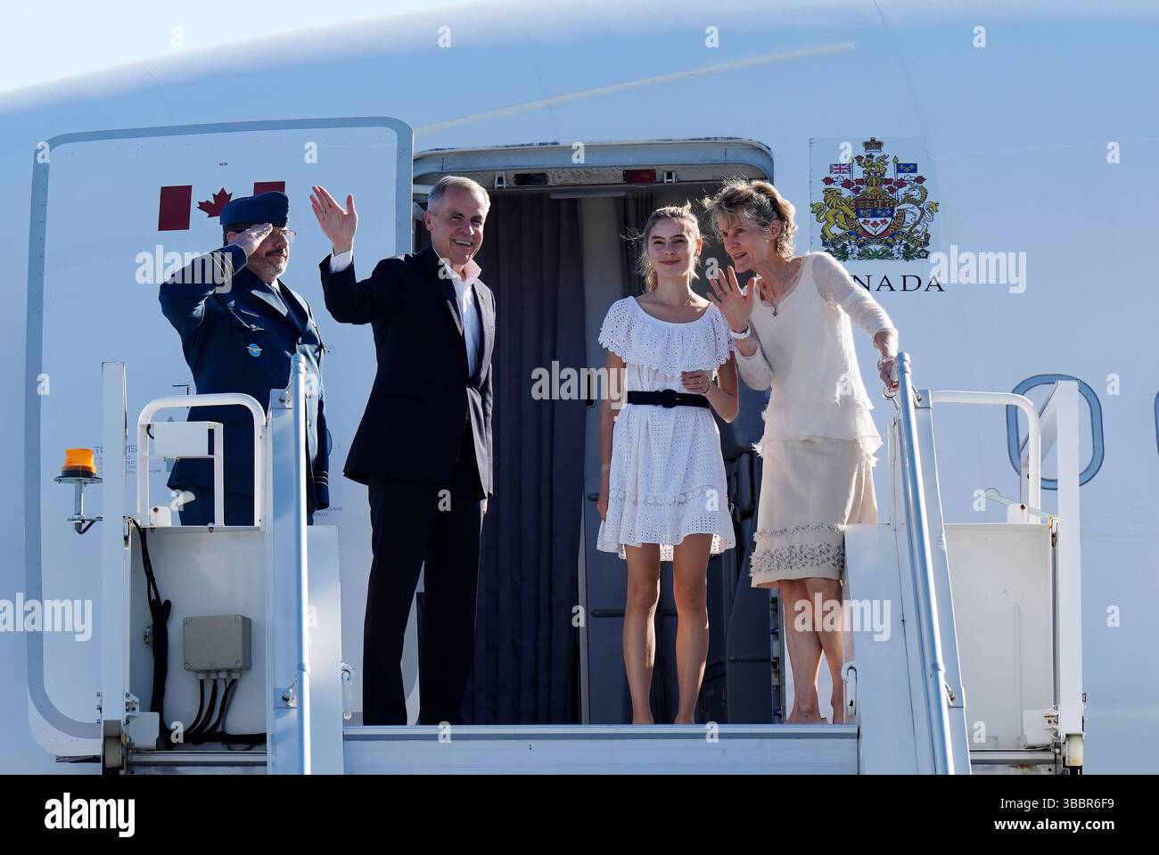 Ottawa, Canada. 16th May, 2025. Prime Minister Mark Carney boards a ...