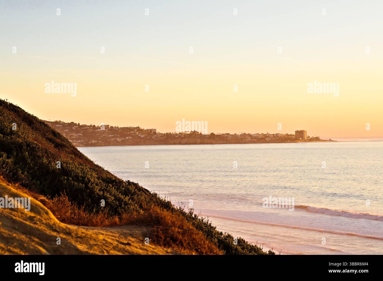 Sunset over bay la hi-res stock photography and images - Alamy