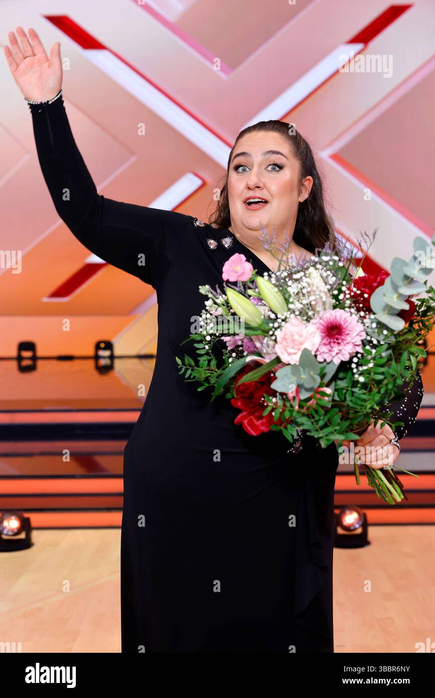 Influencerin Sandra Safiulov SelfieSandra ist ausgeschieden im ...