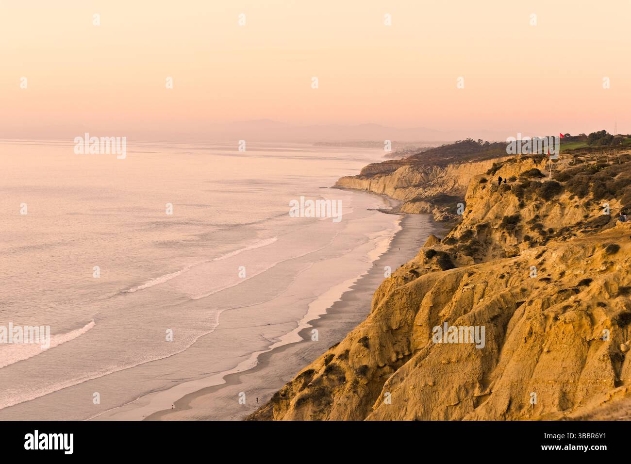 Torrey pines blacks beach hi-res stock photography and images - Alamy