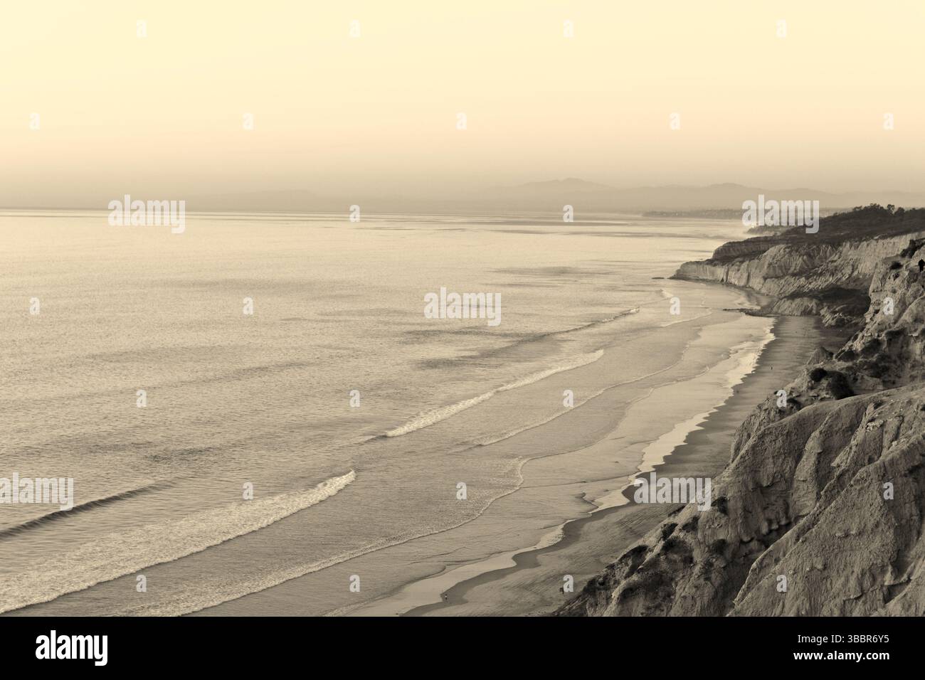 Torrey pines blacks beach hi-res stock photography and images - Alamy