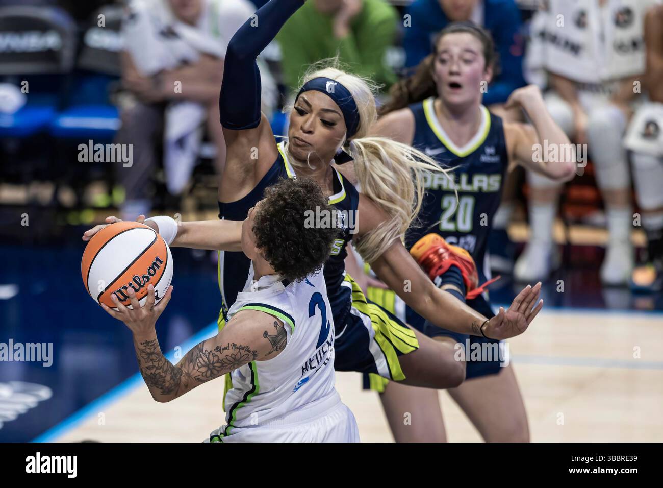 Arlington, Texas, USA. 16th May, 2025. Minnesota Lynx guard NATISHA ...