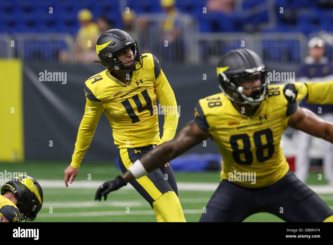 SAN ANTONIO, TX - MAY 16: San Antonio Brahmas kicker Tristan Vizcaino ...