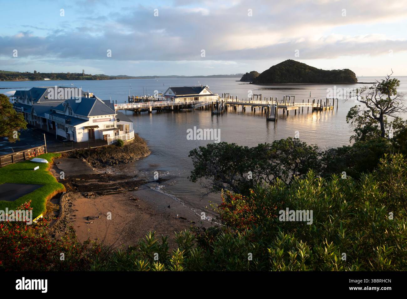 Wharf and waterfront at Paihia, Bay of Islands, North Island, New ...