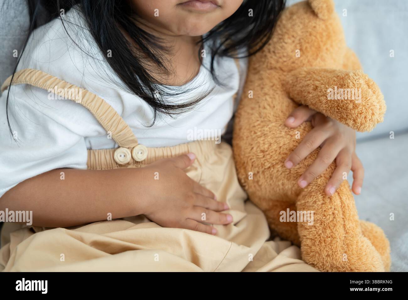 Children have abdominal pain, indigestion, gastritis, menstrual cramps ...