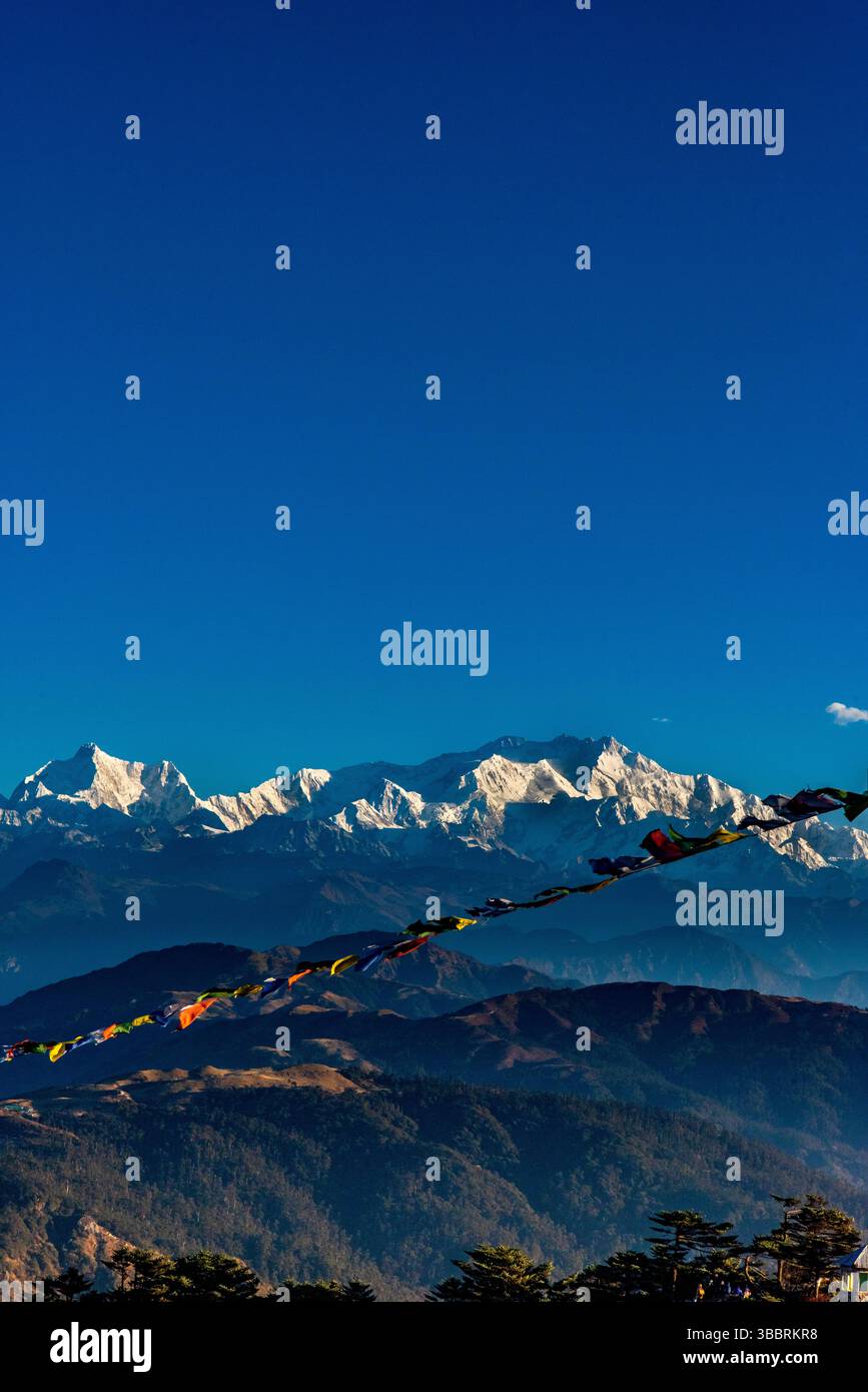 Sandakphu is the highest peak in Singalila Ridge in Darjeeling, West ...