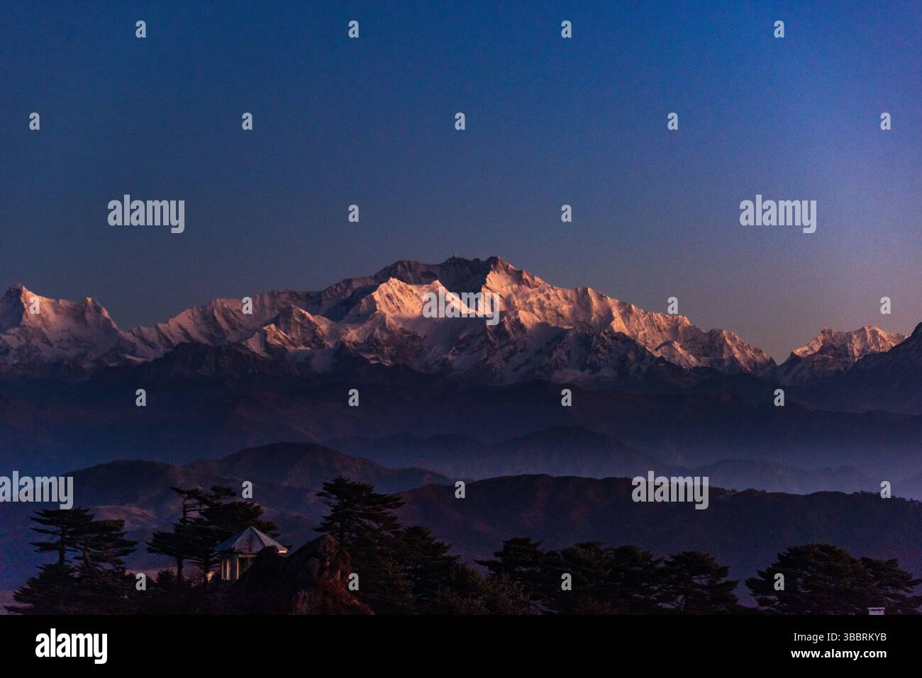 Sandakphu is the highest peak in Singalila Ridge in Darjeeling, West ...
