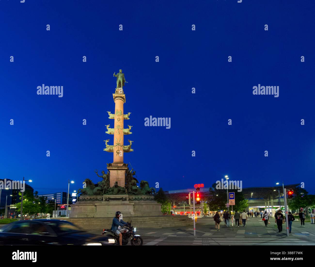 Vienna: circle square Praterstern, Tegetthoff's Column, Praterstern ...