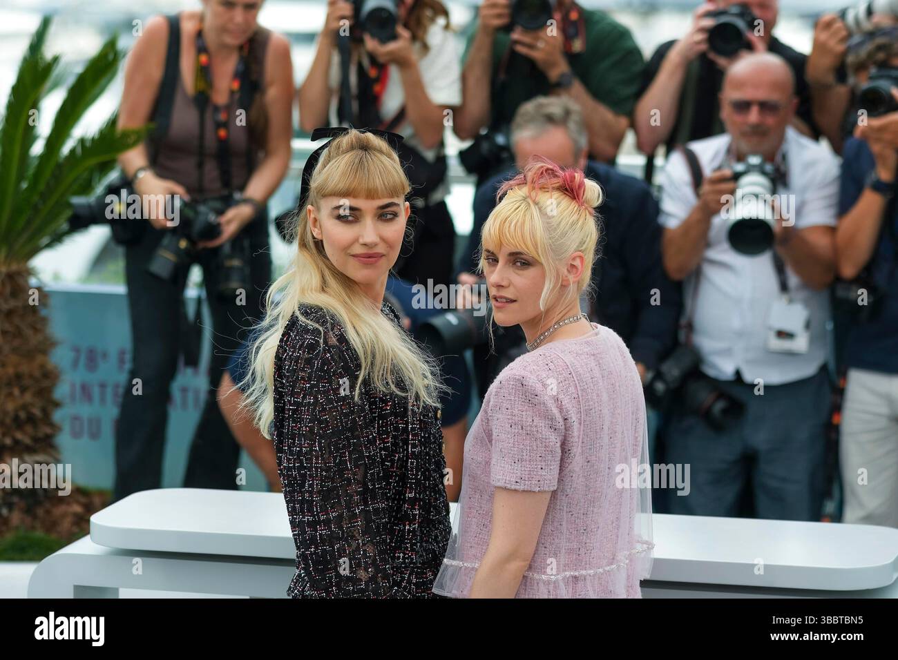 Imogen Poots and Kristen Stewart pose at the photocall of 'The ...