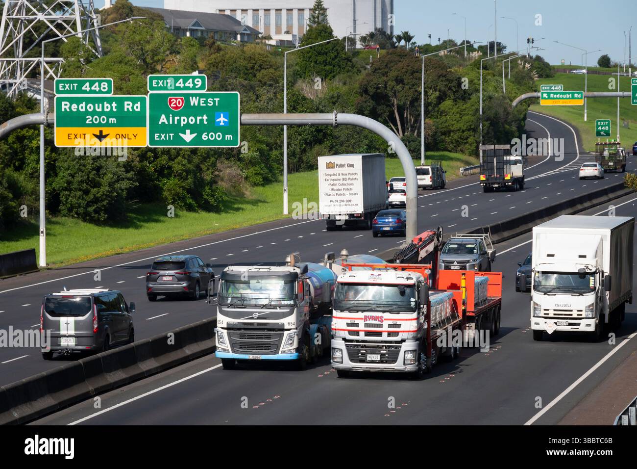 Auckland southern motorway, Manakau, Auckland, North Island, New ...