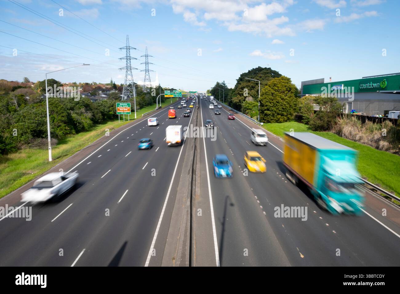 Auckland southern motorway, Manakau, Auckland, North Island, New ...