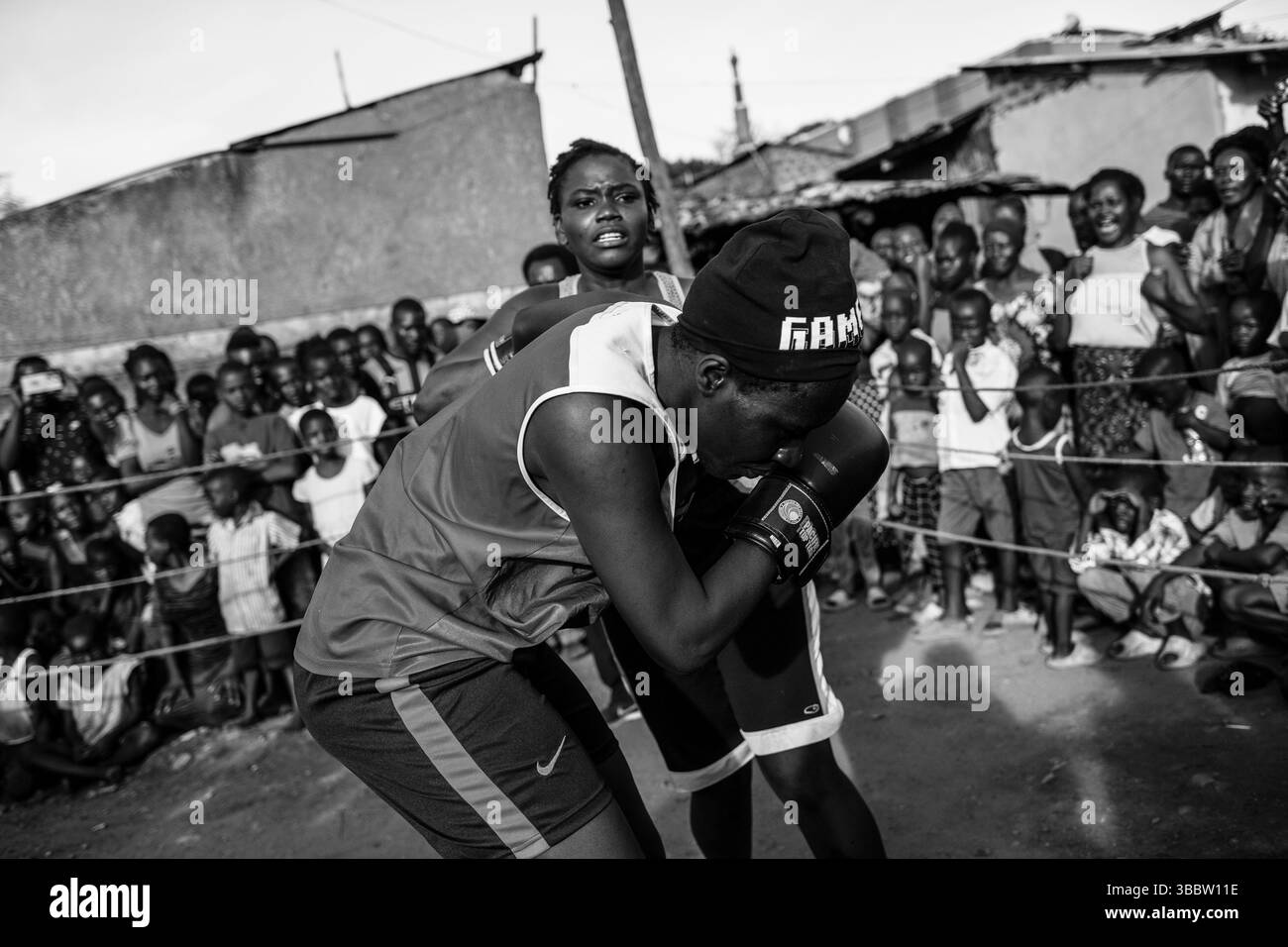 Boxing in Katanga area, Kampala, Uganda, Africa Stock Photo - Alamy