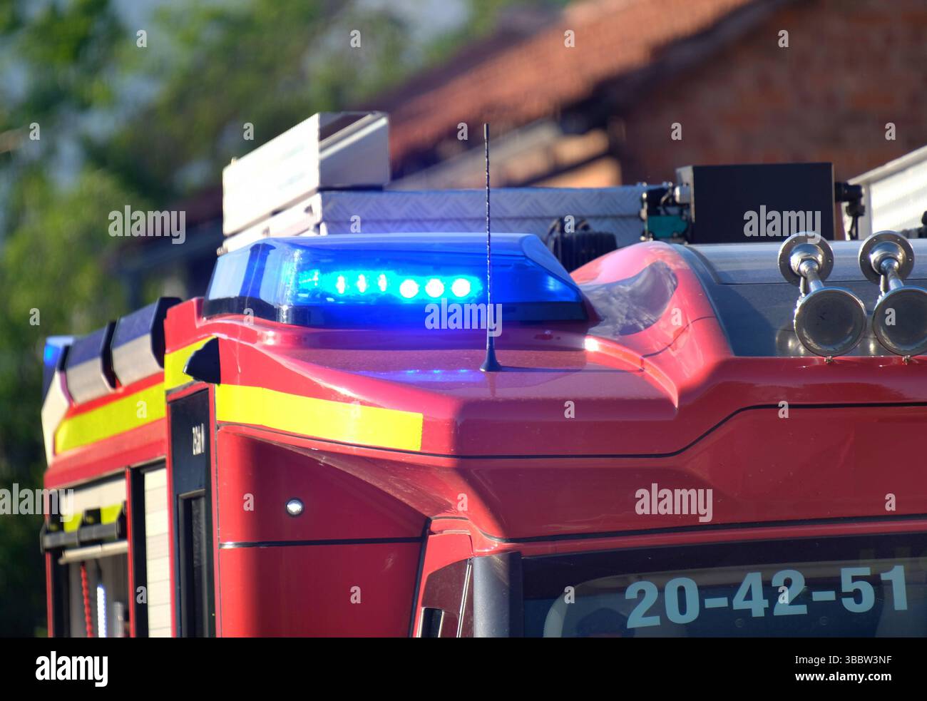 Feuerwehr-Blaulicht Feuerwehr in verschiedenen Bildern und Aktionen in ...