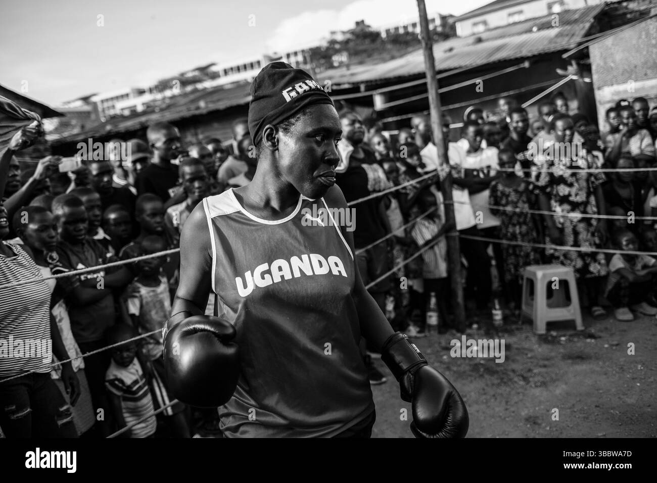 Boxing in Katanga area, Kampala, Uganda, Africa Stock Photo - Alamy
