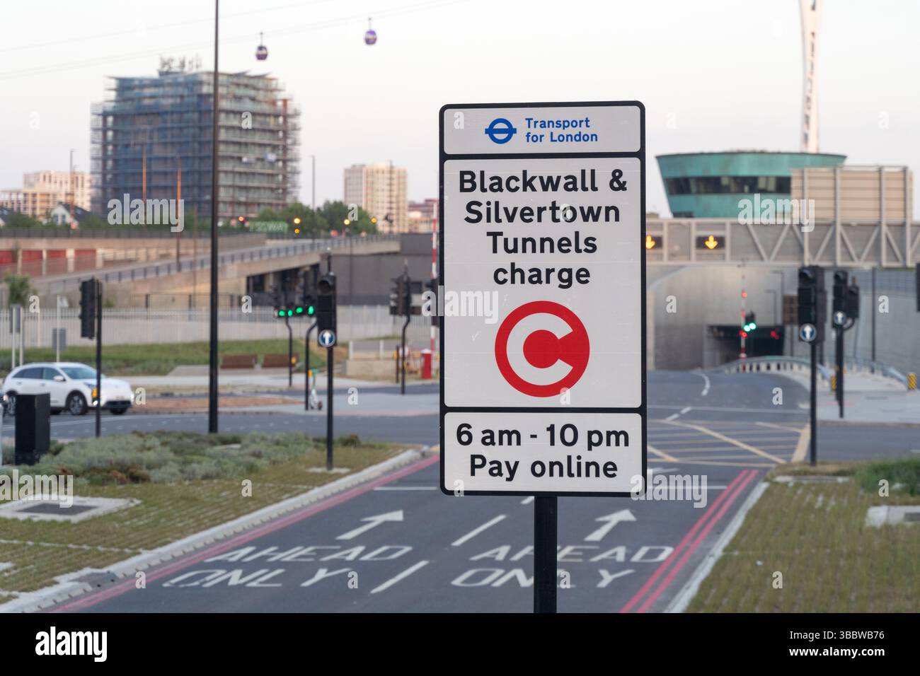 Road charge warning sign at Silvertown Tunnel entrance reads 'Blackwall ...