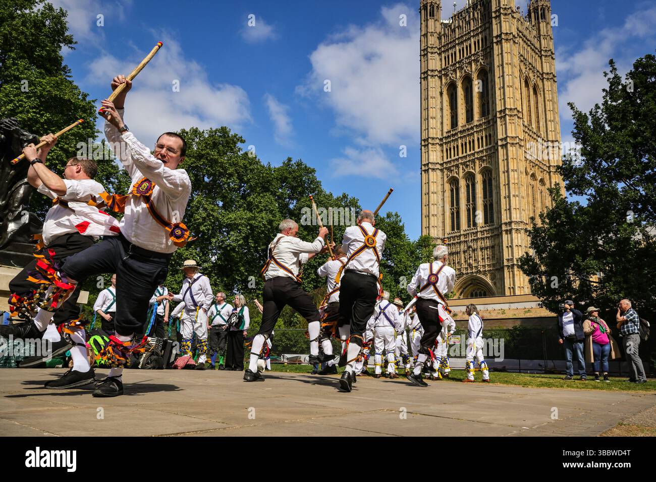 London, UK. 17th May, 2025. The 'Brighton' Morris Dancers perform at ...