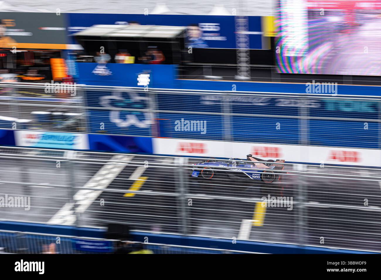 arrivee, finish line, 02 VANDOORNE Stoffel (bel), Maserati MSG Racing ...