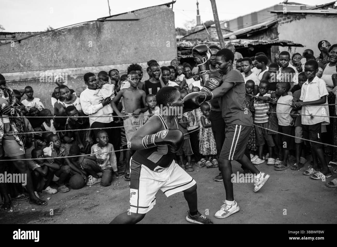 Boxing in Katanga area, Kampala, Uganda, Africa Stock Photo - Alamy