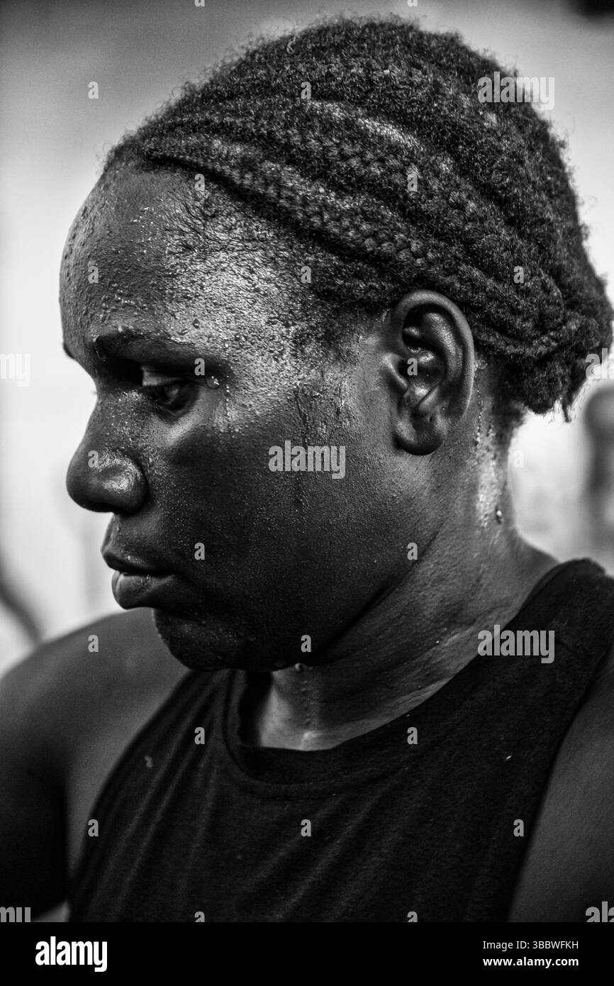 Boxing in Katanga area, Kampala, Uganda, Africa Stock Photo - Alamy