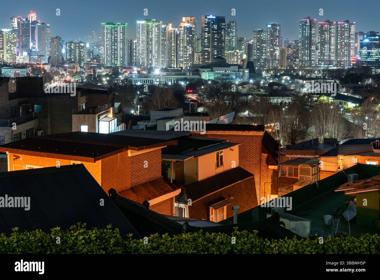 Night Cityscape view of Yongsan district in Seoul capital of South ...