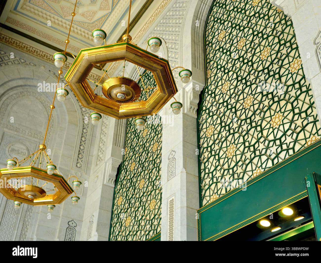 Mecca, Saudi Arabia, June 20 2024: the light bulbs from the grand ...